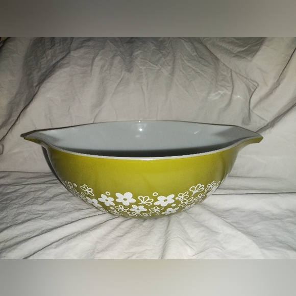 Pyrex | Kitchen | Vintage Pyrex Spring Blossom Crazy Daisy 4 Qt 444 ...